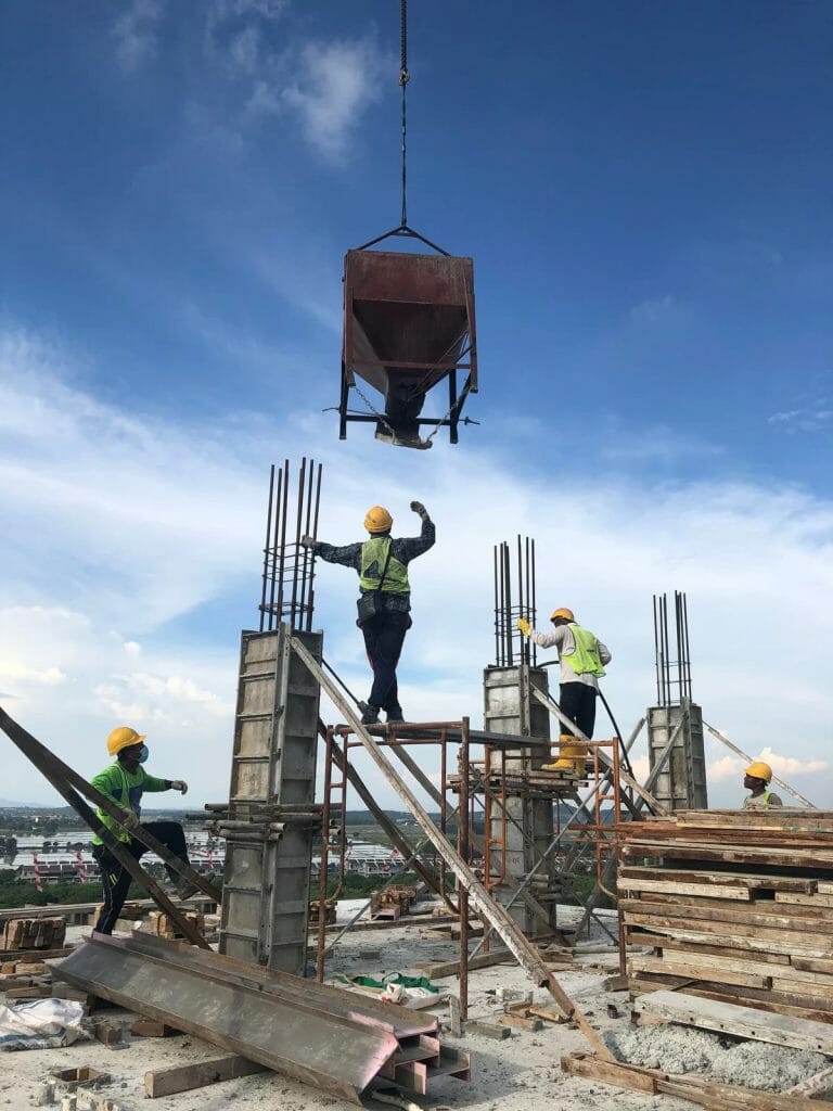 ¿Cómo se construye un edificio? Lo más importante – Hertz – Ingeniería en Izamientos Industriales